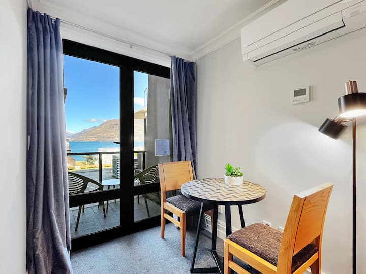 Lakefront Central Studio, Walk To Town! - Queenstown, New Zealand