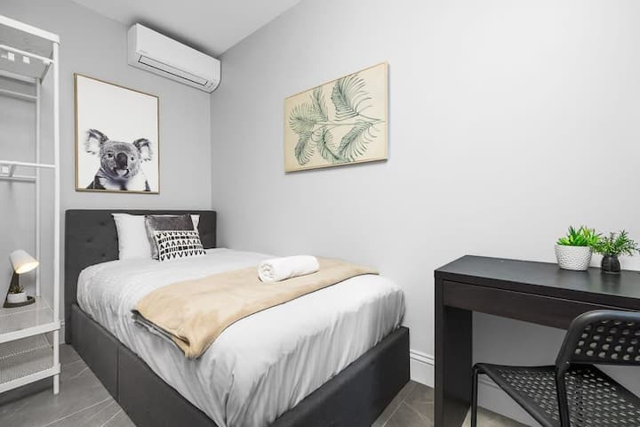 Cozy Single Room - A/c - Next To Central Station - Surry Hills