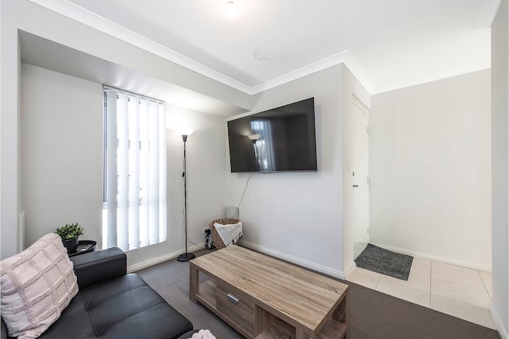 New York Loft  1-br Apt | Free Wifi & A/c - Mandurah