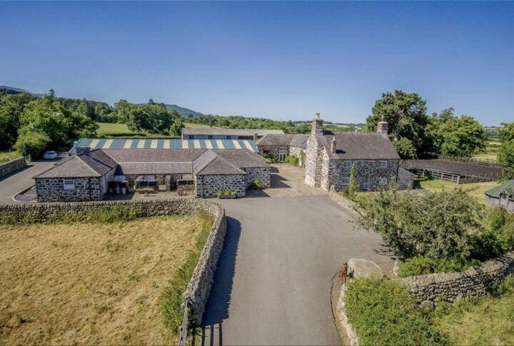 Tal Y Bont Barns - Beaumaris