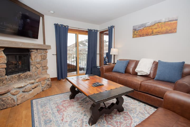Ski-in/ski-out, On Mountain Time, Huge Hot Tub! - Crested Butte