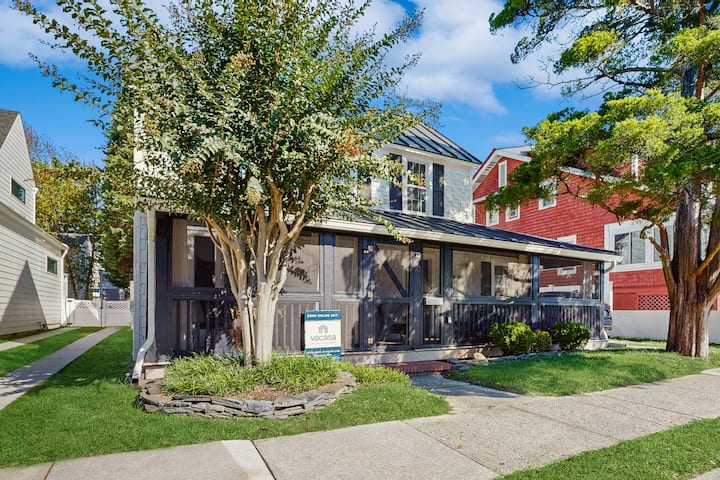 Town Of Rehoboth Beach Spacious House W/patio - Rehoboth Beach, DE