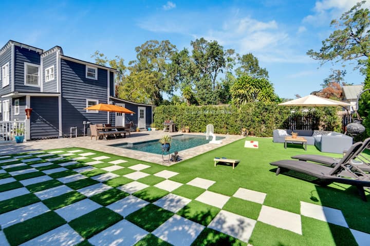 Gatsby Villa: Pool, Game Room, Near Downtown Tampa - Tampa, FL
