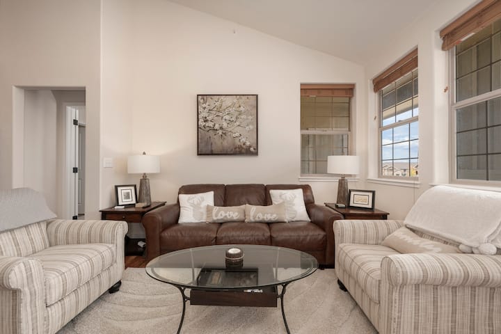 Modern And Spacious 2 Bedroom With Views - Granby, CO