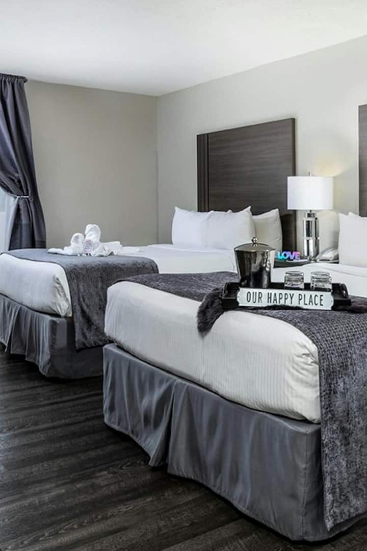 A Family Friendly Base 12 Miles From Disney! - Kissimmee, FL