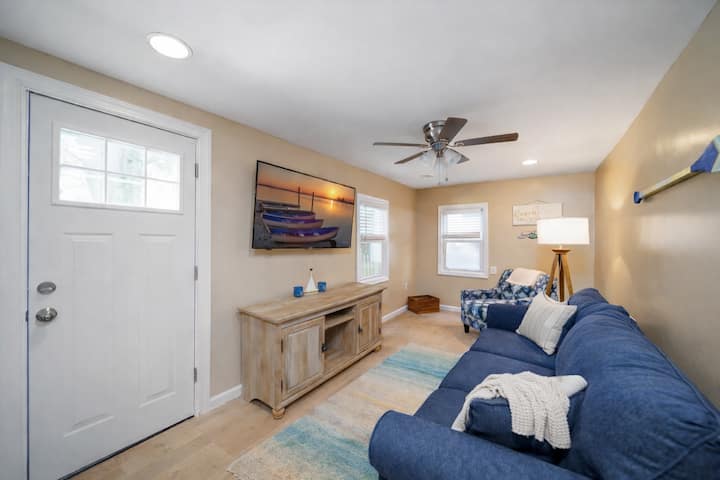 Chic Ventnor Apartment: Close To Ac, Walk To Beach - Longport, NJ