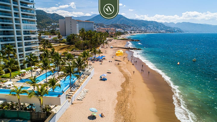 Luxury Beachfront 1br Condo| 8 Pools + Rooftop Spa - Puerto Vallarta