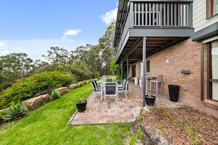 4-bed Hinterland Retreat With Gorgeous Views - Springbrook