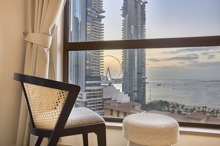Stunning Views Of Arabian Sea, Dubai Eye & Jbrwalk - Dubai