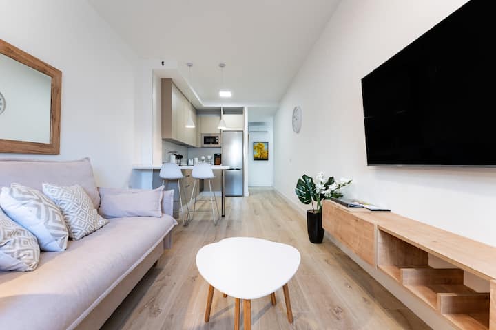 Remodeled 1bed /1bath 80 Mts From Beach - Fuengirola