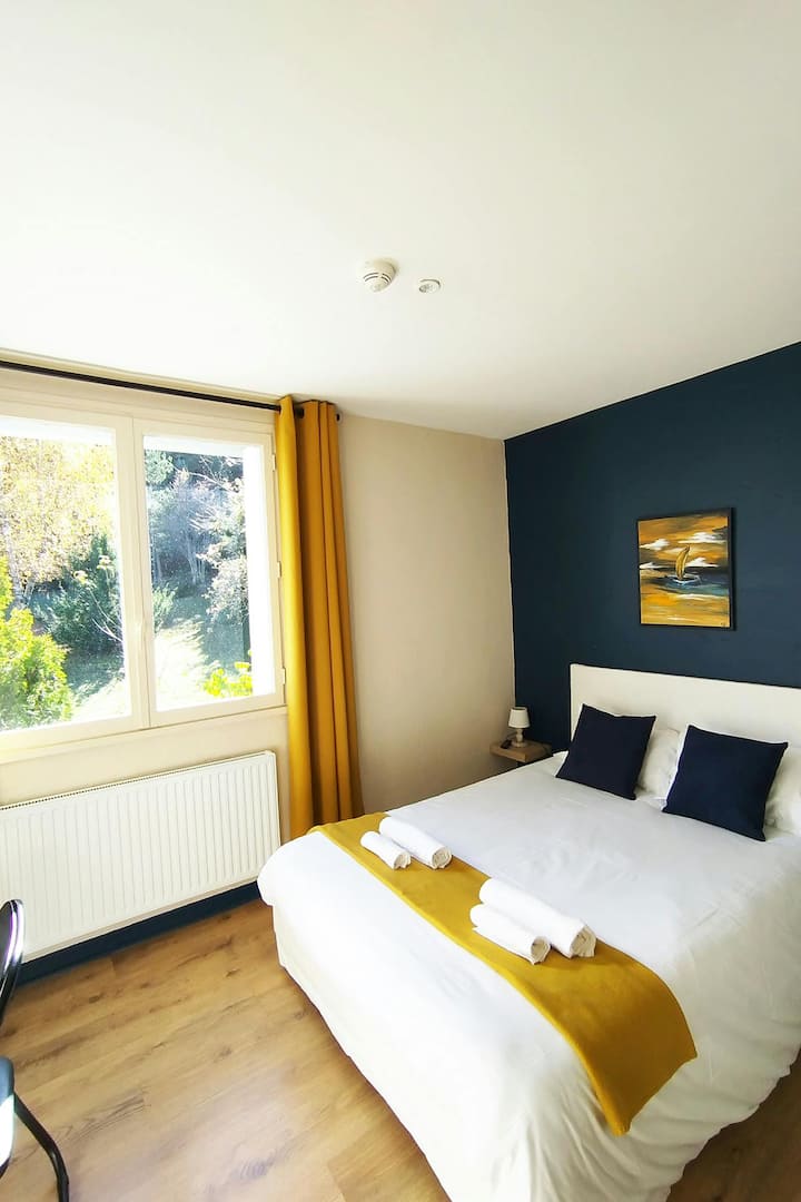 Contact Hotel Le Bois Sauvage - Double Room - Saint-Agrève