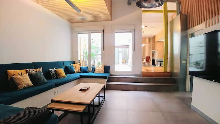 Spacious 5br·4bath, Museums Prado, Reinasofia, A/c - マドリード