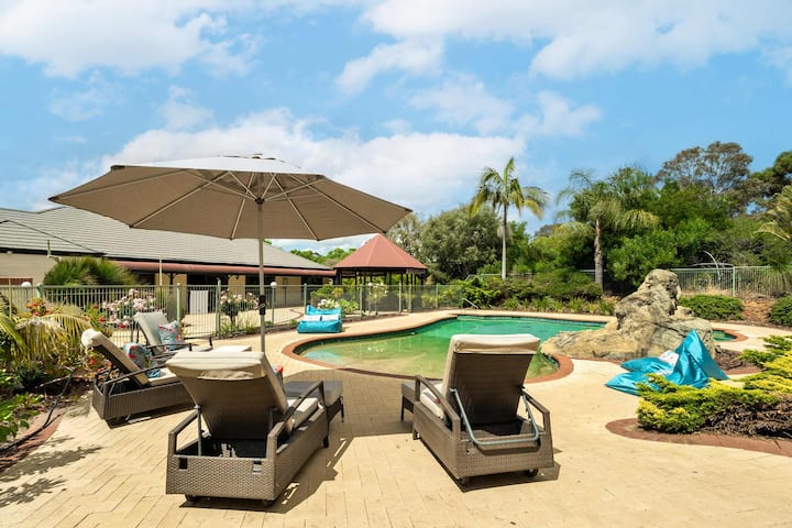 Carinya Cove - Pool, Pet Friendly, Fireplace - Dunsborough