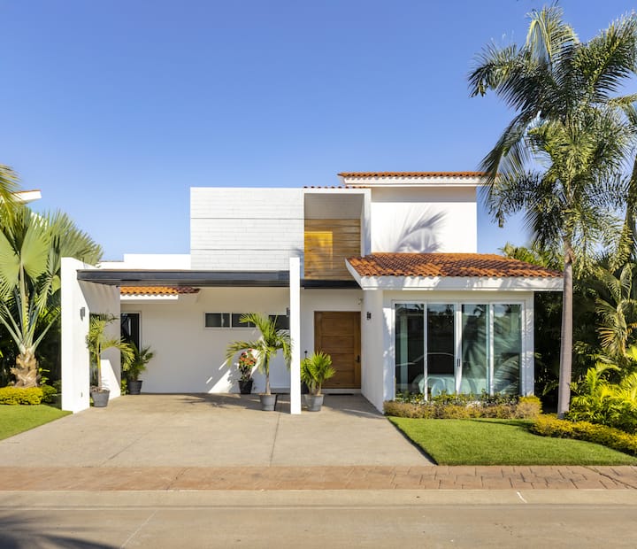 Luxurious 3bdr Home With Pool, Las Jarretaderas - Nuevo Vallarta