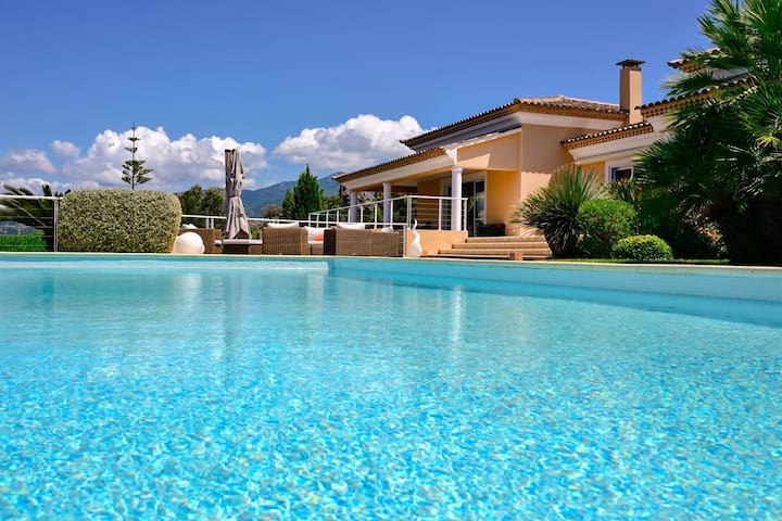 Villa Dimora- 8 Bedrooms, Swimming Pool, Sea View - Ajaccio