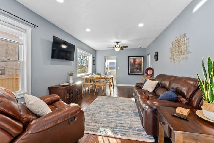 Sanford Cottage | 2 Bed | Fenced | Remodeled - Sioux Falls, SD