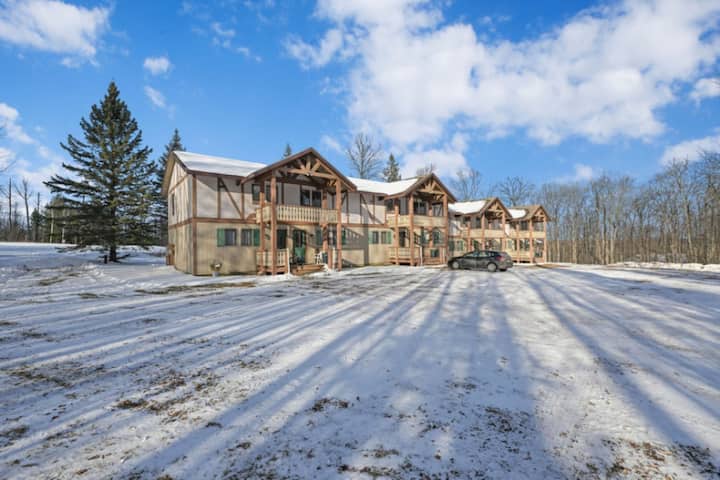 Alpen Villa #5 At Powderhorn Mountain - Ironwood, MI