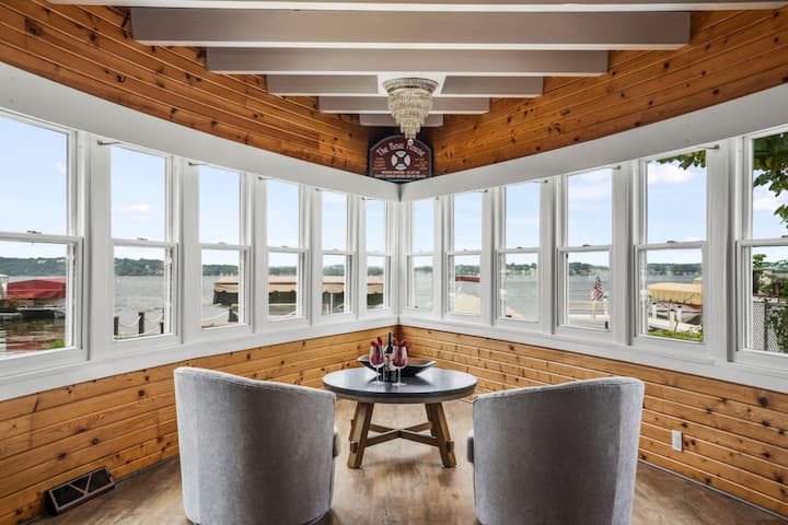 All Aboard: Fantastic Voyage On Pewaukee Lake! - Waukesha, WI