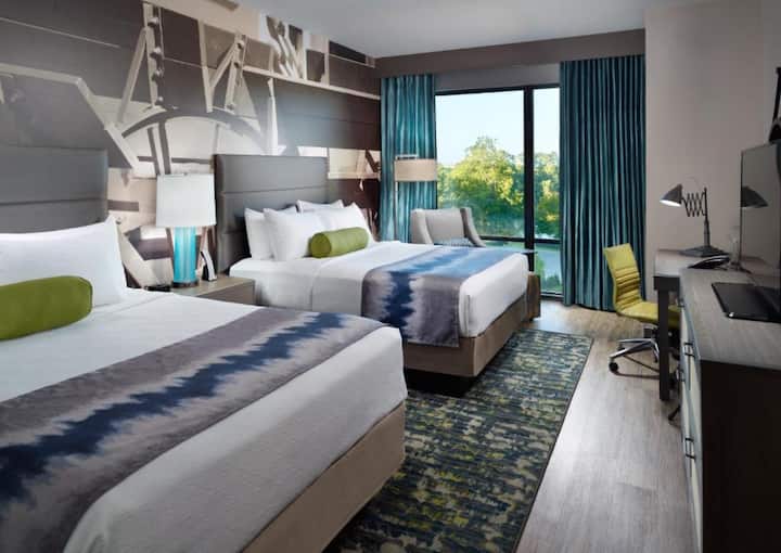 Amazing Tuscaloosa Retreat At The River's Edge - Tuscaloosa, AL