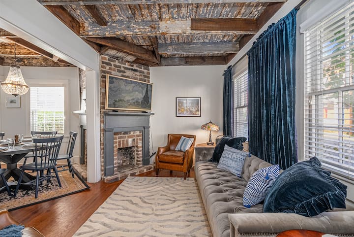 Step Back In Time To 1860s Savannah! - Savannah, GA
