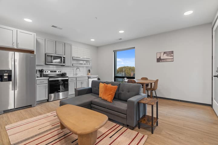 Mass Cozysuites W/ Parking, Lounge & Roof Deck #22 - Indiana (State)