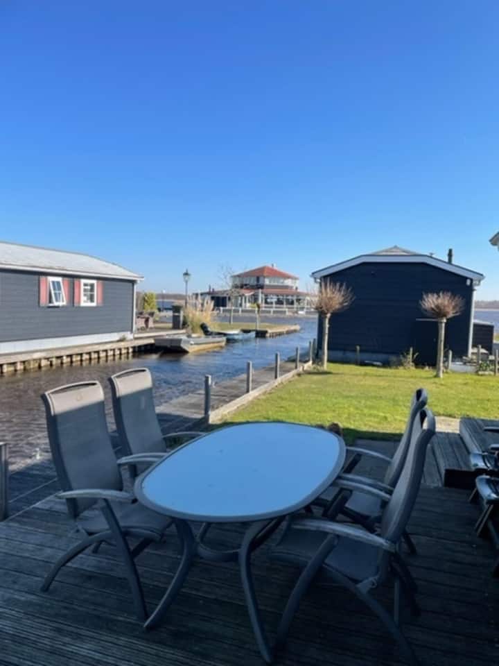 6 Persoons Terras Aan Het Water - Giethoorn