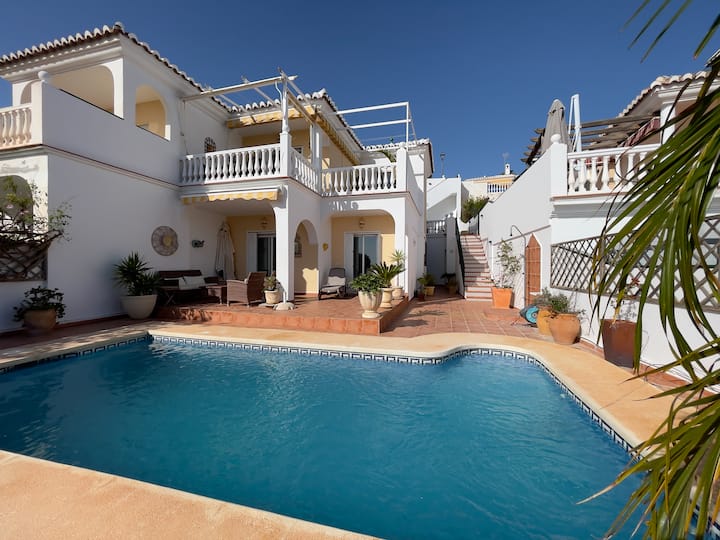 Rd02 La Casa Hermosa - Torrox