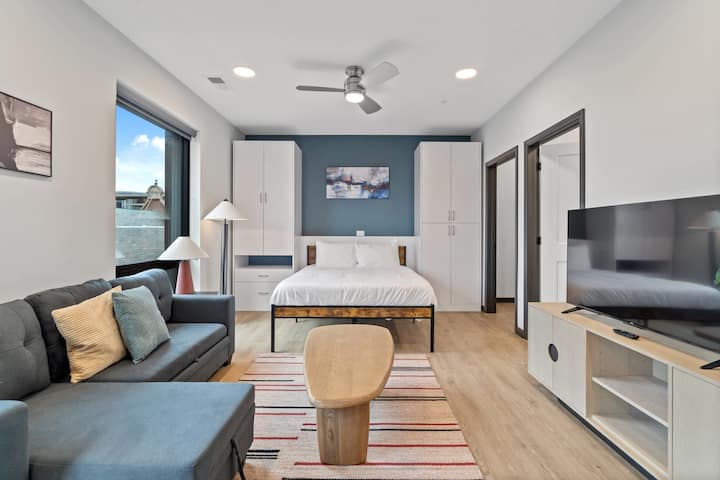 Mass Cozysuites W/ Parking, Lounge & Roof Deck #30 - Fountain Square, Indianapolis