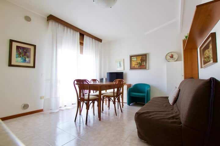 Apartment 50 Meters From The Sea - Лидо-ди-Йезоло