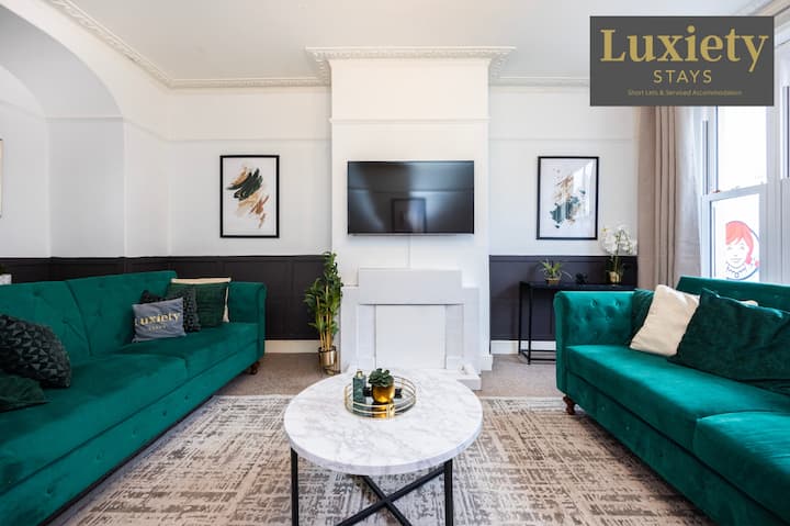 Modern & Huge 3br Home City Centre -Luxiety Stays - Chelmsford