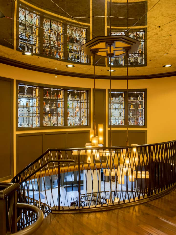 Classic Style & Custom Furnishings - Madison, WI