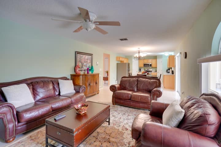 Family Gem In Port St Lucie W/ Backyard & Pool! - Fort Pierce, FL