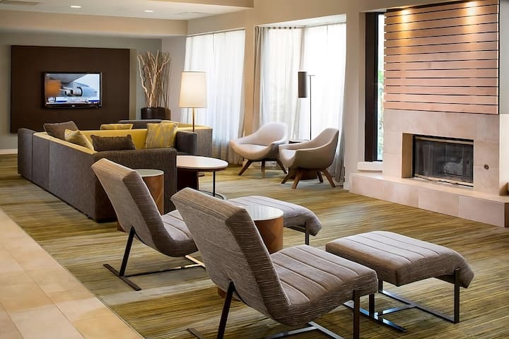 2 Large Suites Near Lynn University, Short Drive - Boca Raton, FL