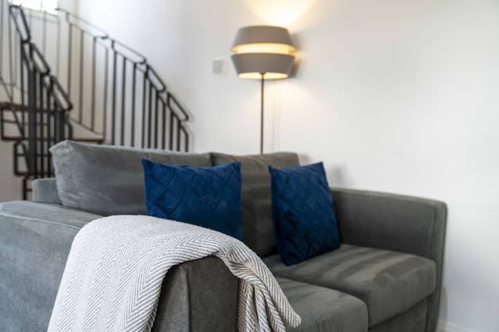 Greenside Getaway - Hamilton, UK