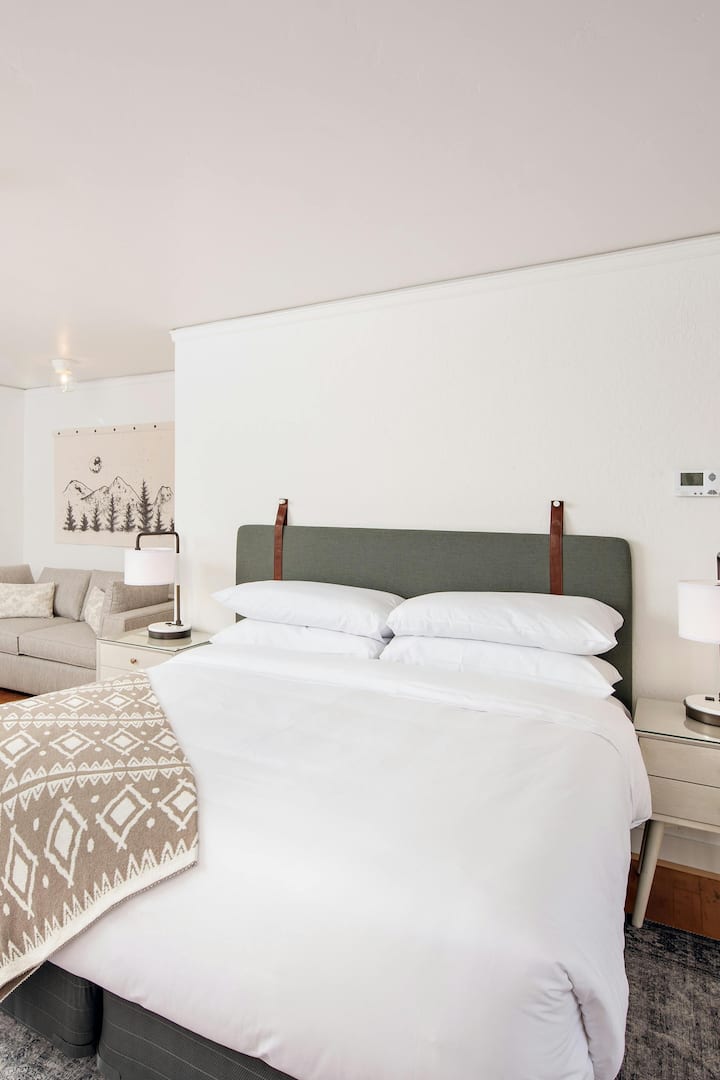 Next-level Wellness Perks & Sustainable Practices - Redmond, OR