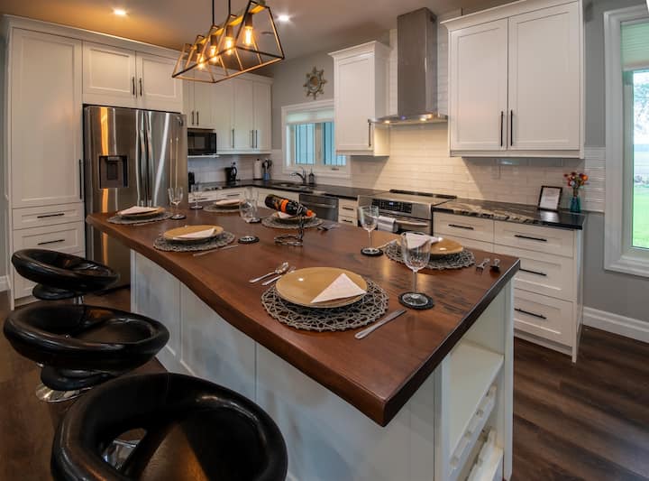 Ausable View: Free Boat Launch! - Port Franks