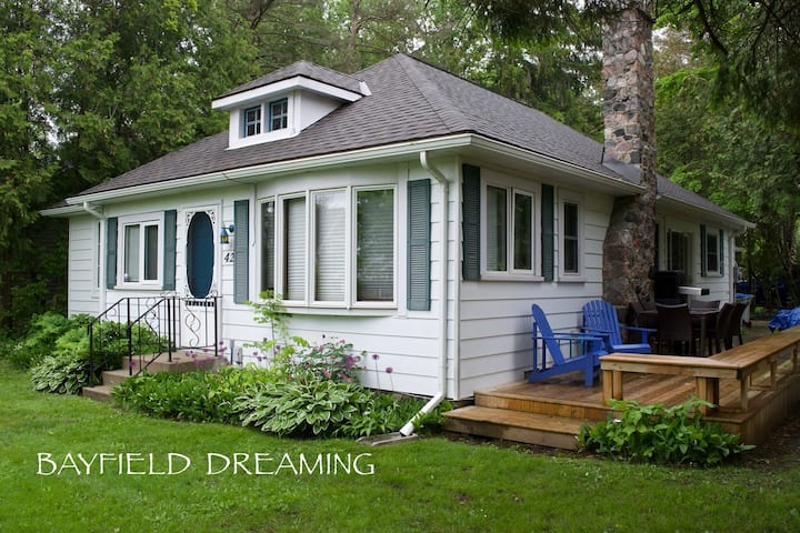 Glass Tile Cottage: Classic Bayfield Cottage Acros - Bayfield