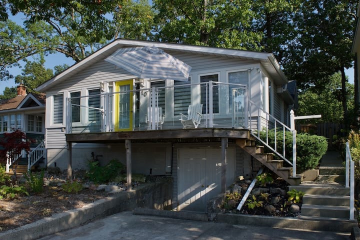 Goldfish Cottage - Grand Bend