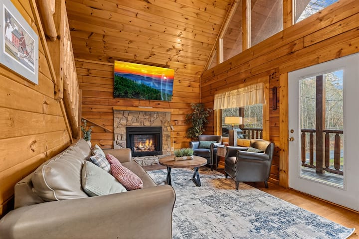 1 Mile To Parkway, 5br Cabin, Hot Tub, Sl16! Bbq - Pigeon Forge, TN