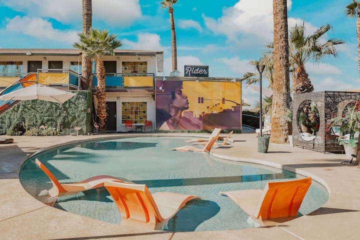 The Egyptian - Retro Modern Motel - Room 201 - Phoenix, AZ