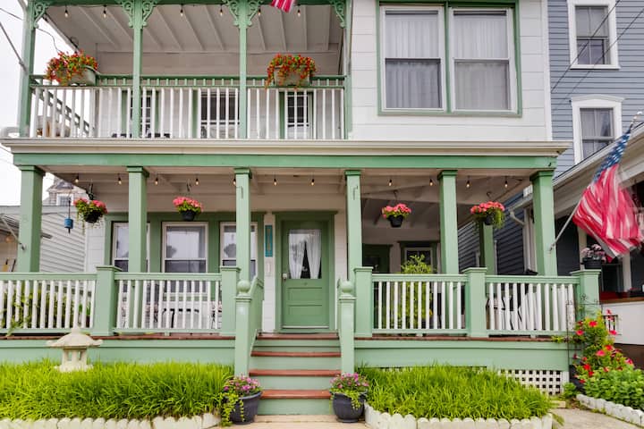Walk To Ocean Grove Beach: Seaside Haven! - Ocean Grove, NJ