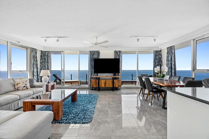 Beach Haven, 2br 25th Floor Beachfront - Gold Coast