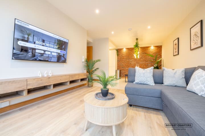Belfast Quarters- 5th Floor Gem! - Belfast