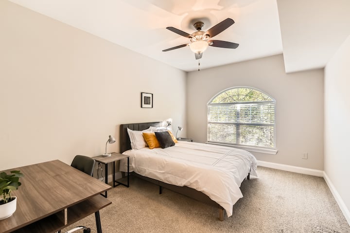 Crest At Midtown 4505 L 1 Bedroom 1 Bathroom - Atlanta
