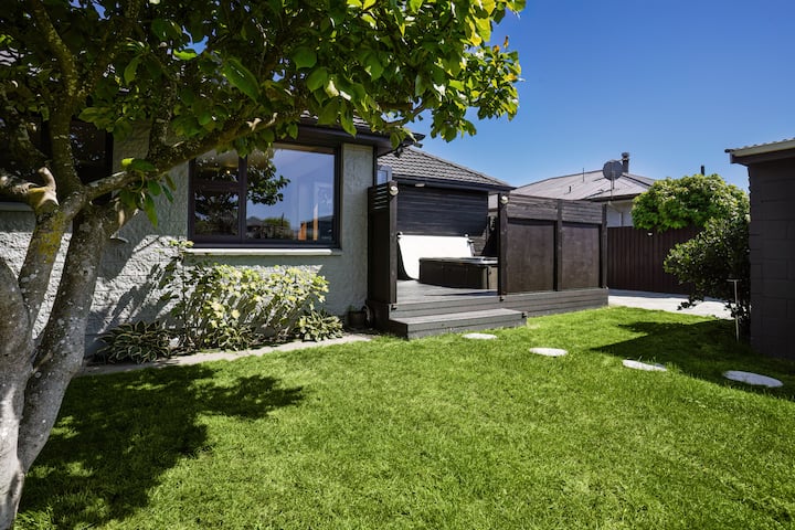 Mm Villa - Christchurch Holiday Home - Christchurch