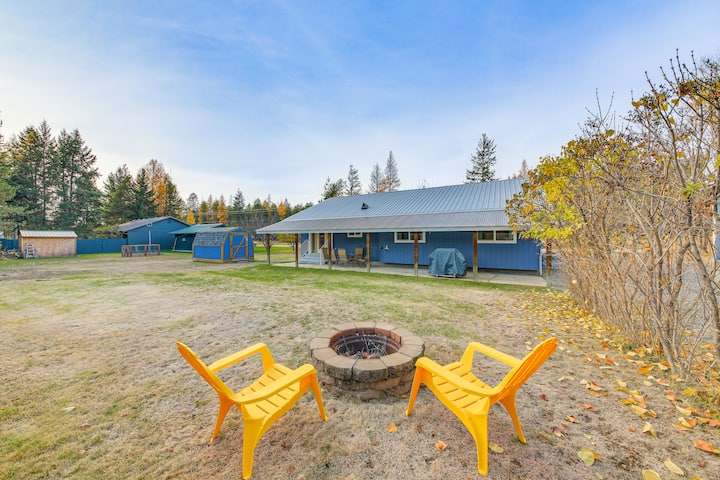 8 Mi To Bonners Ferry: Quiet Getaway W/ Patio - Bonners Ferry, ID