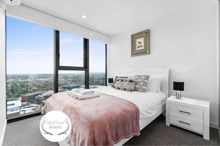 Adelaide Cbd Oasis - Level 25 - 2br - Free Parking - Adelaide