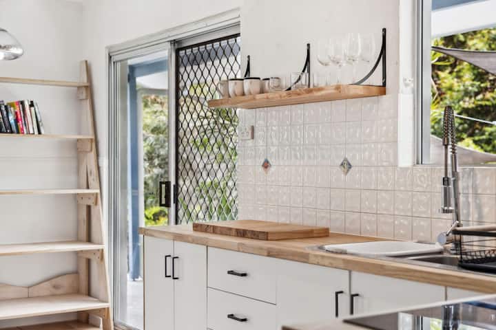 Red Rock Rest - Red Rock