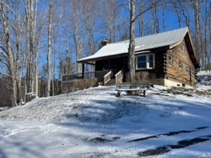 New! Lansing Log Cabin Hot Tub + Views! - Lansing, NC