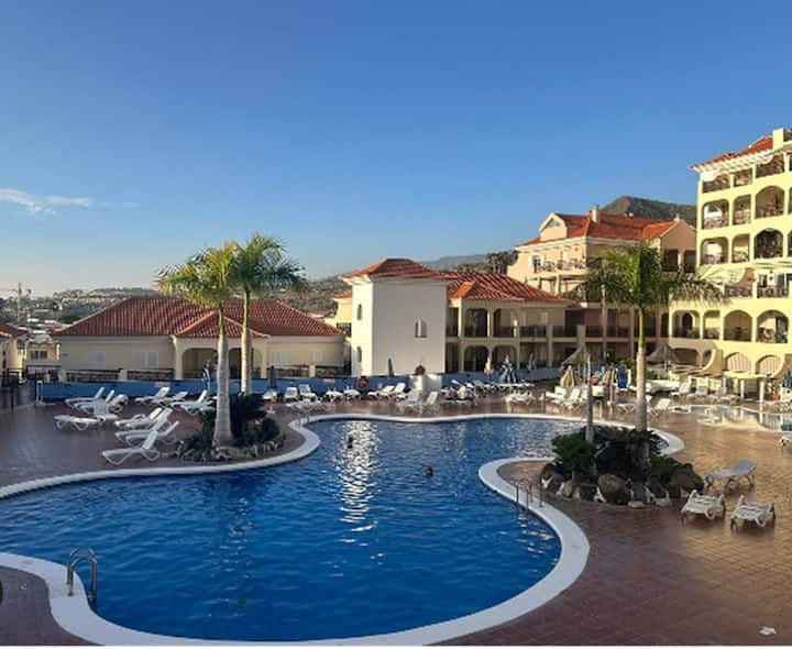 Best Summer Dream With Heated Pool And Wifi - Los Cristianos